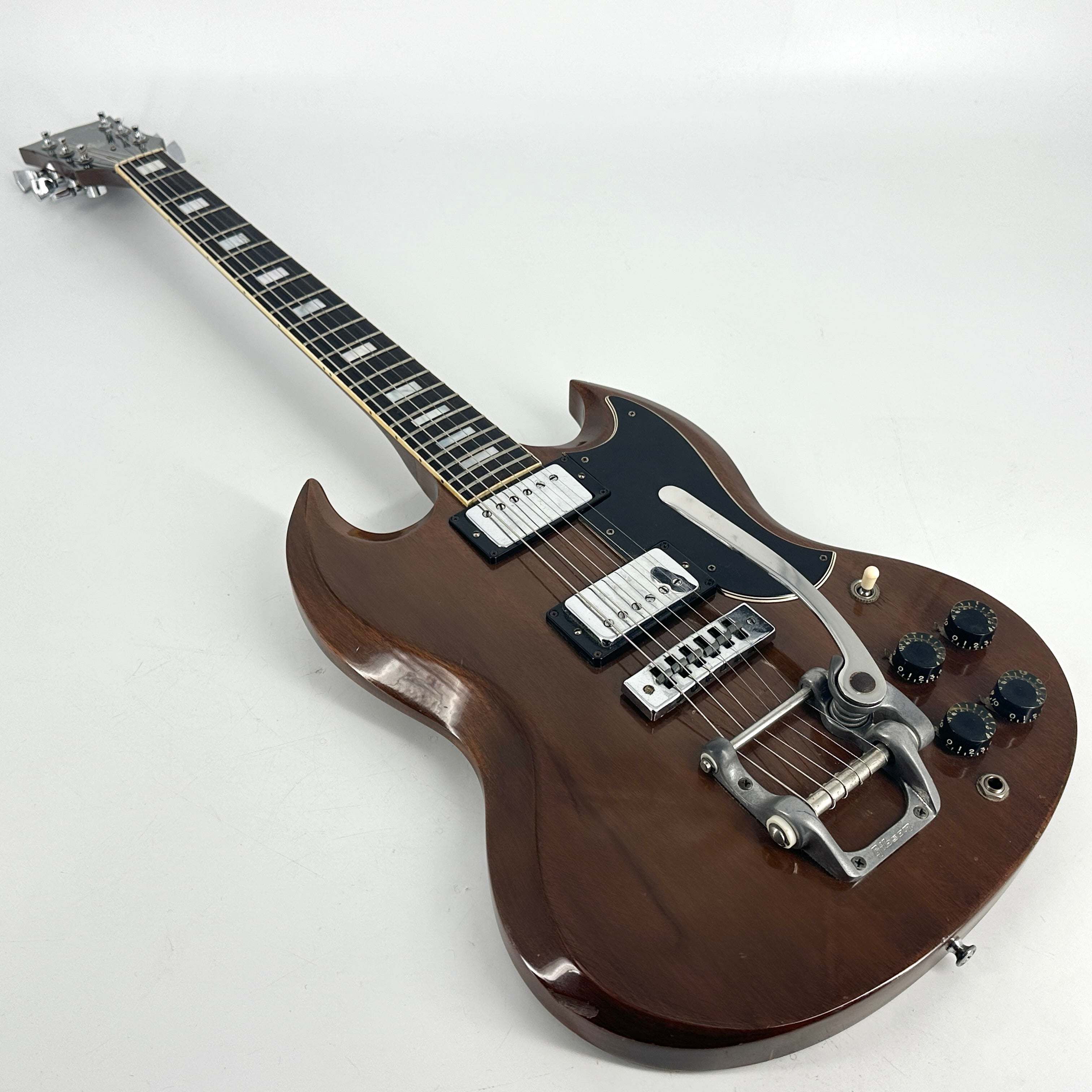 Gibson – Jordan Guitars