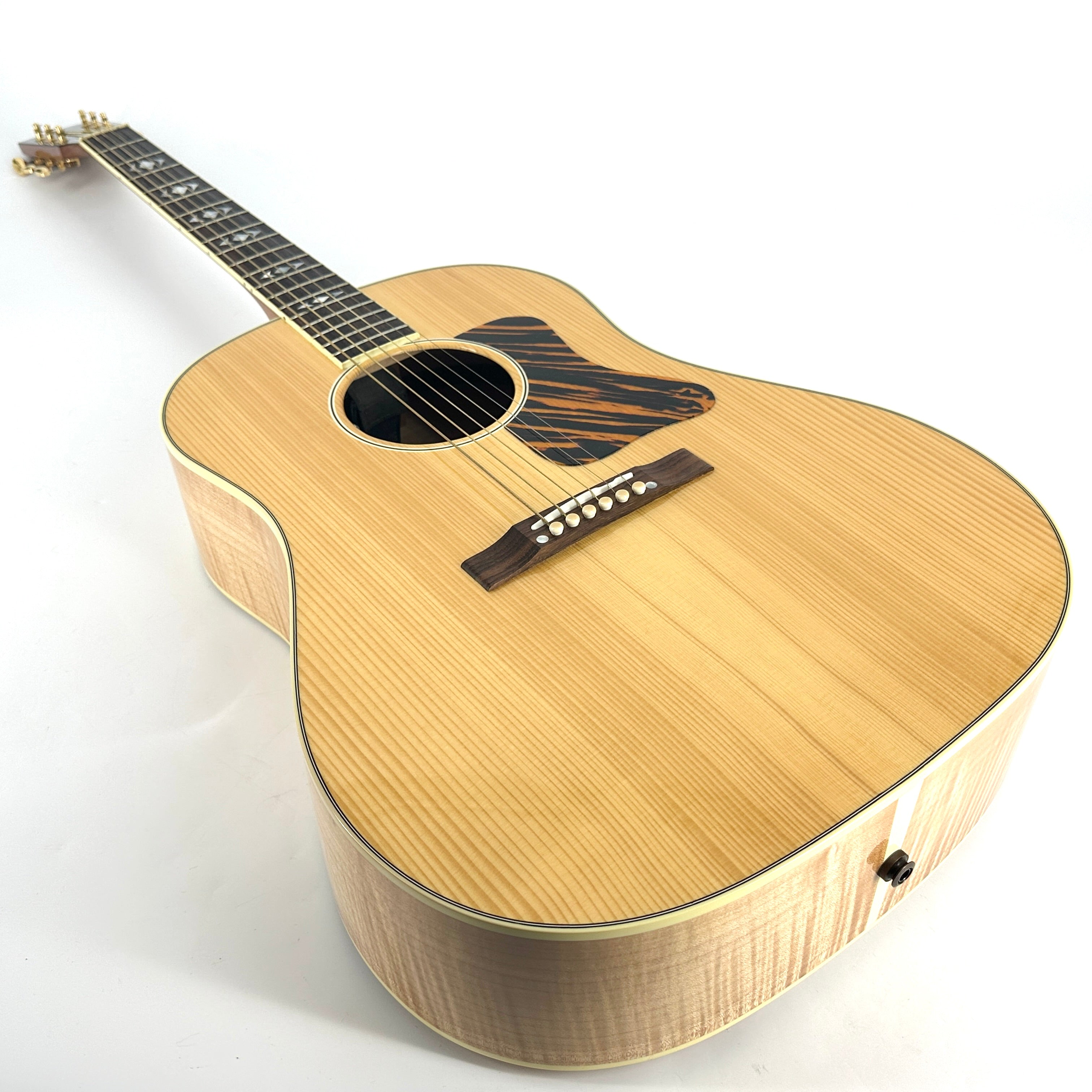 Gibson – Jordan Guitars