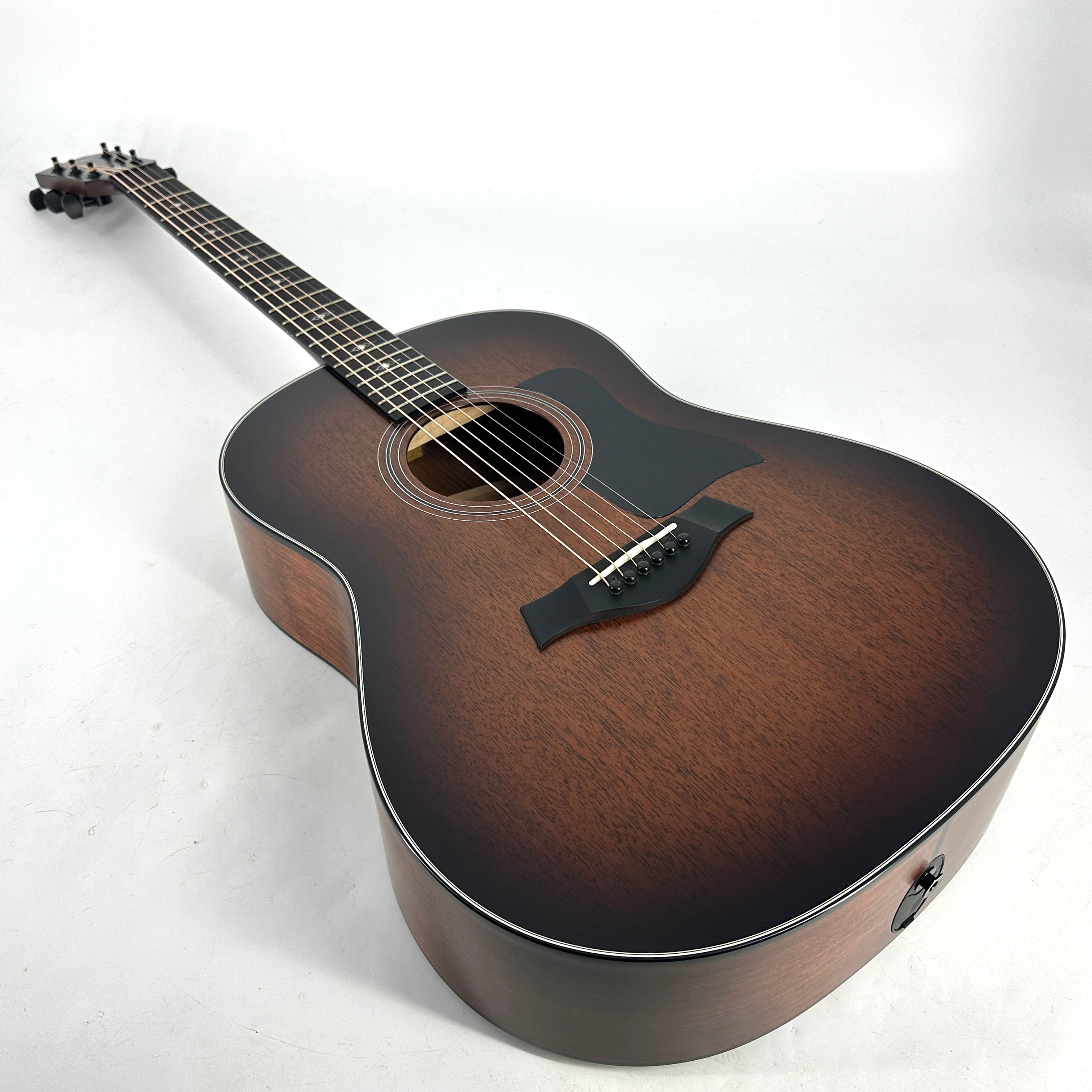 Jordan Guitars | Vintage, Rare and Pre-Loved Guitars